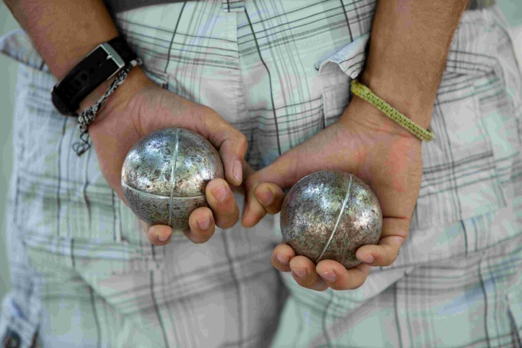 Pétanque game and strategy rules tournaments and secrets to winning